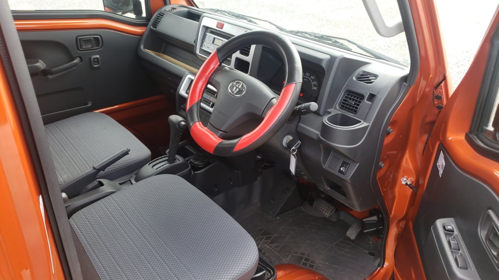 AUTOMATIC 2017 Toyota Pixis - US Mini Truck Sales