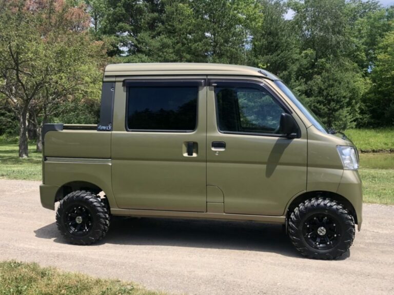 AUTOMATIC 2022 Daihats Hijet Deckvan Crew Cab (Made By Toyota) - US ...