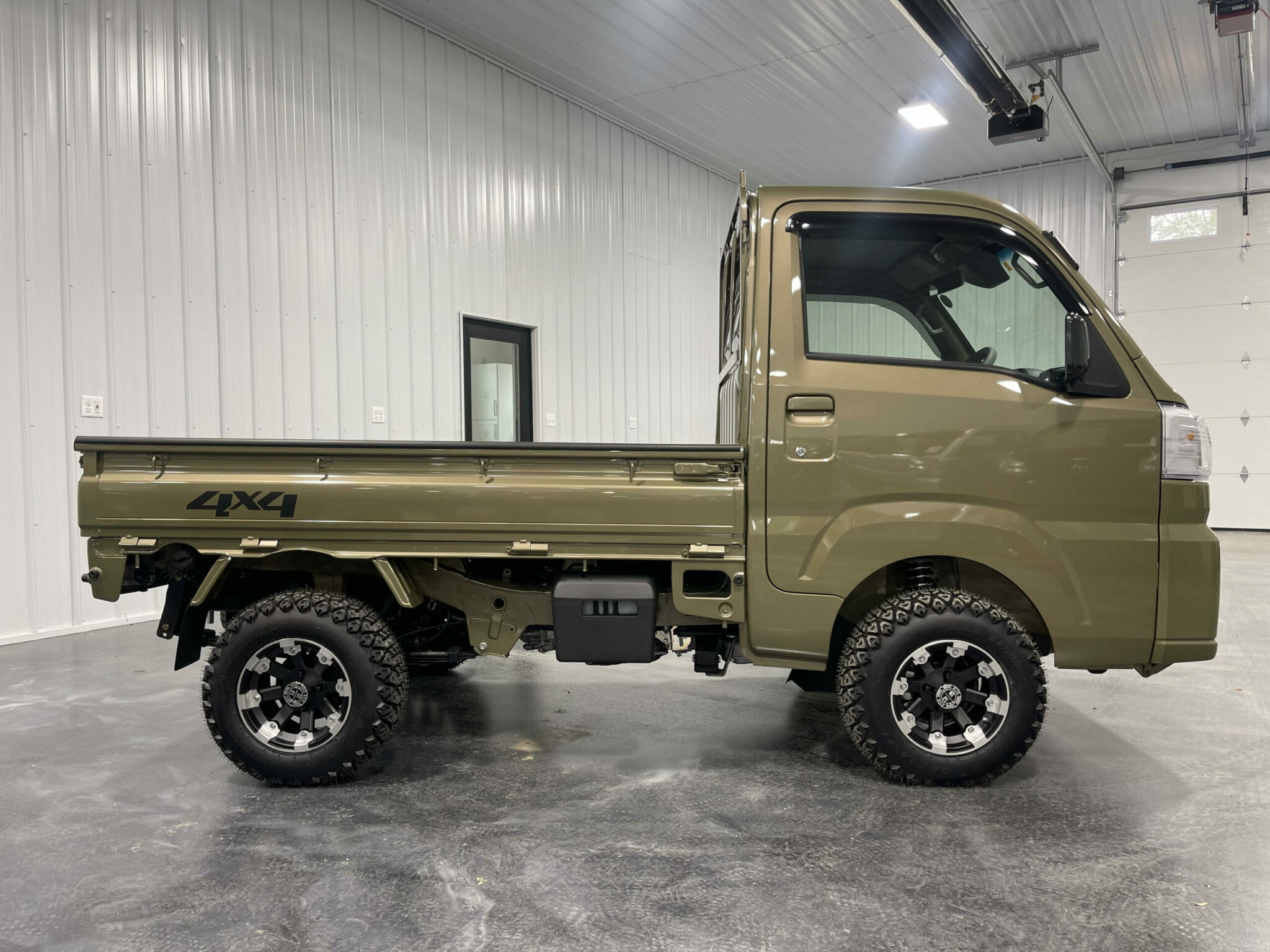 AUTOMATIC 2023 Daihatsu Hijet (Made By Toyota) - US Mini Truck Sales